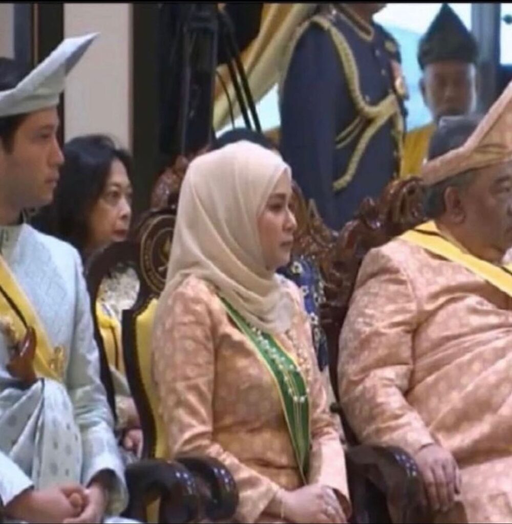 Kecantikan Tak Memudar, Cik Puan Muda Julita Aishah Jelita Usia 53 & Ibu Anggun!