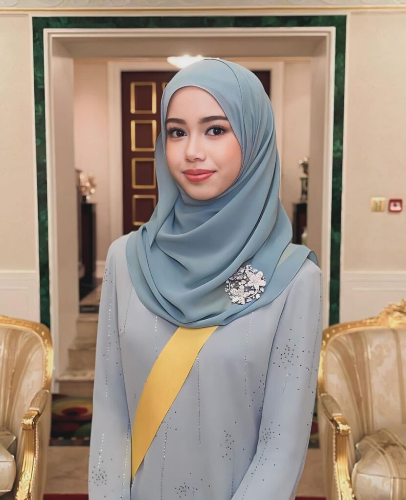 Classy & Elegant, Penampilan Puteri Ameerah Wardatul Adik Putera Mateen ...