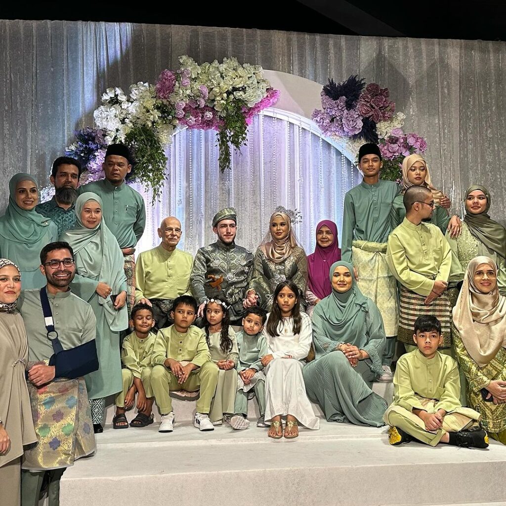 Pernah Jadi Ikon Hijabi, Penampilan Wardina Safiyyah Di Majlis Resepsi ...