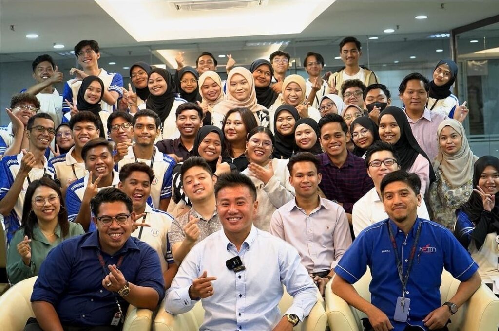 "Rekaan Saya Bukan Untuk VVIP Saja Tapi Semua Mampu Memakainya"- Datuk ...