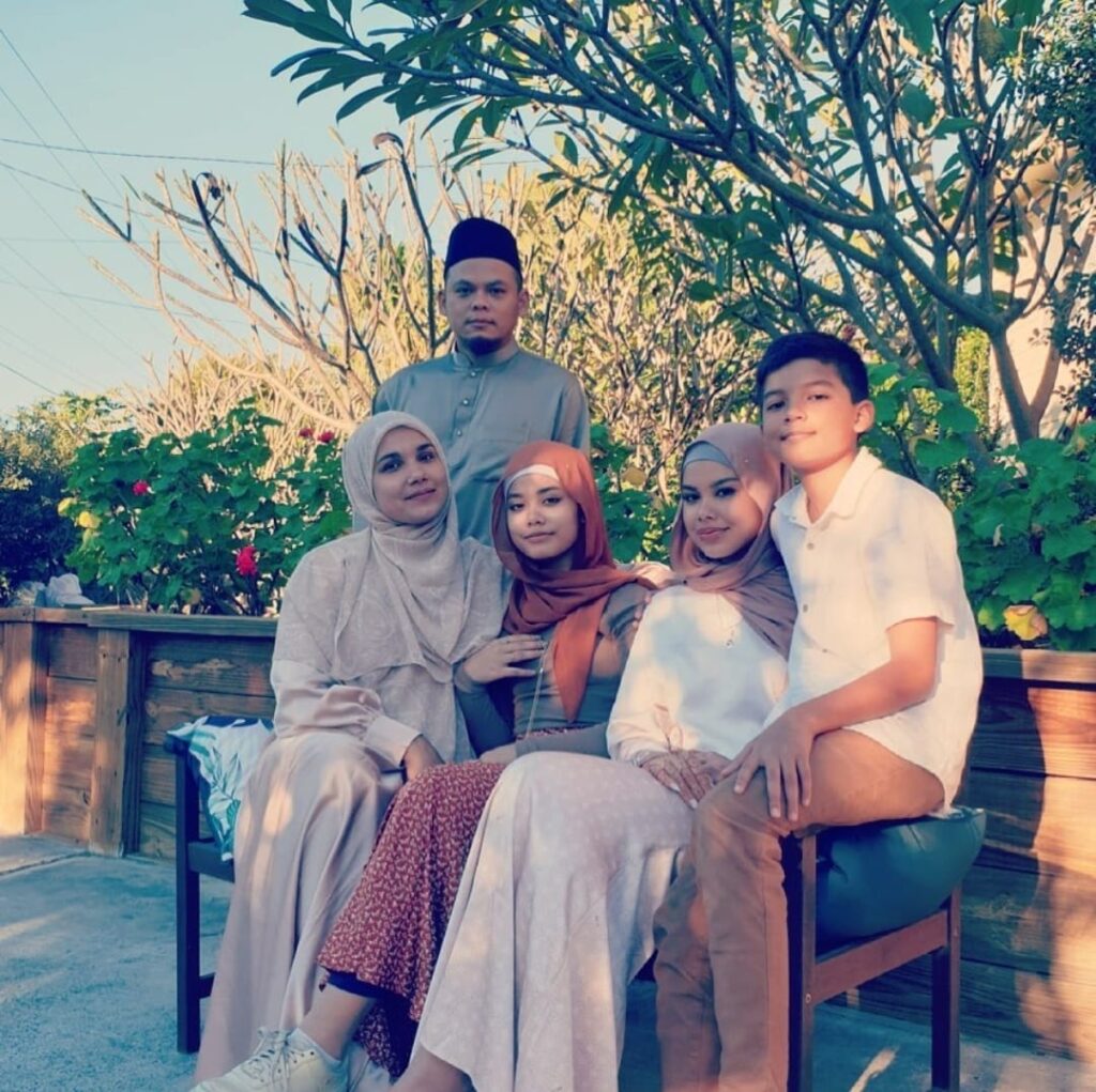 Pernah Jadi Ikon Hijabi, Penampilan Wardina Safiyyah Di Majlis Resepsi ...