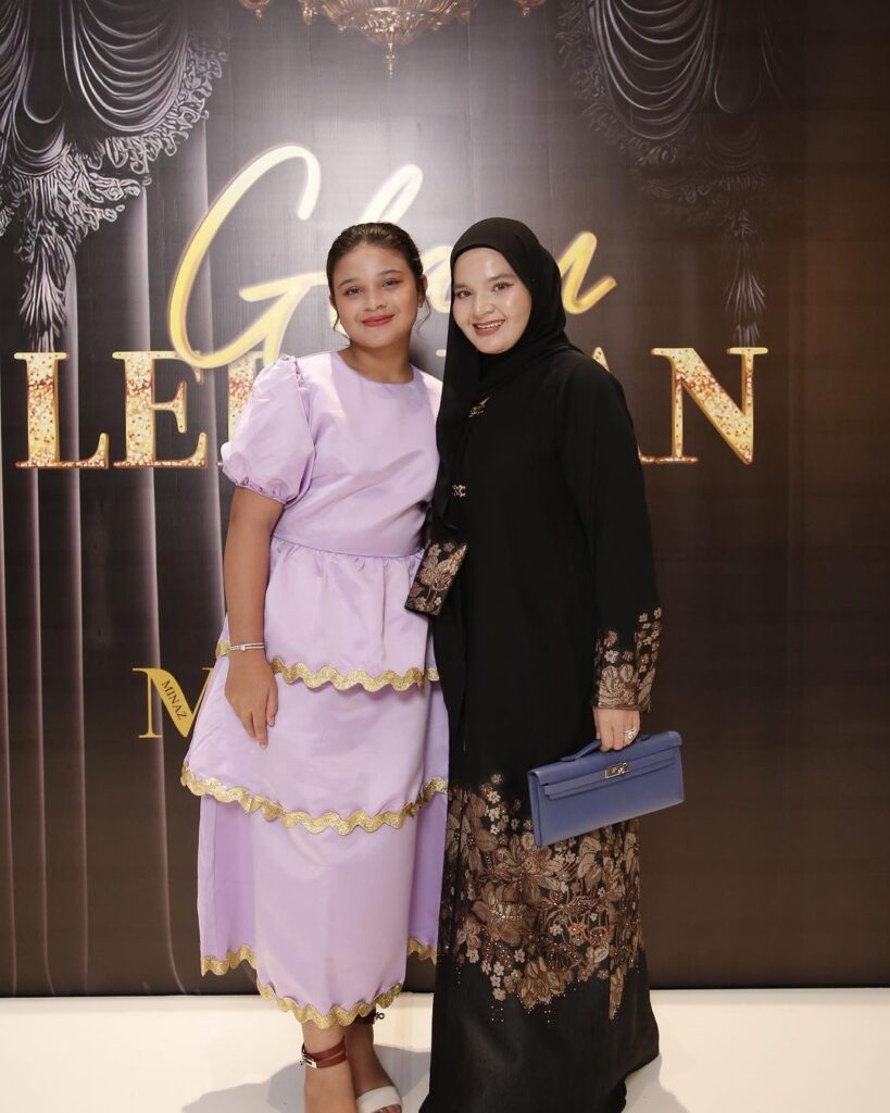 Demam Baju Raya, Glam Lebaran Nona Dibawakan Oleh Minaz Dan Diserikan ...