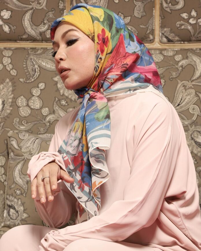 Berjaya Takluk Puncak GUNUNG KILIMANJARO, DYTM TENGKU AMIR SHAH Kumpul Dana Bantu Kanak-Kanak ...