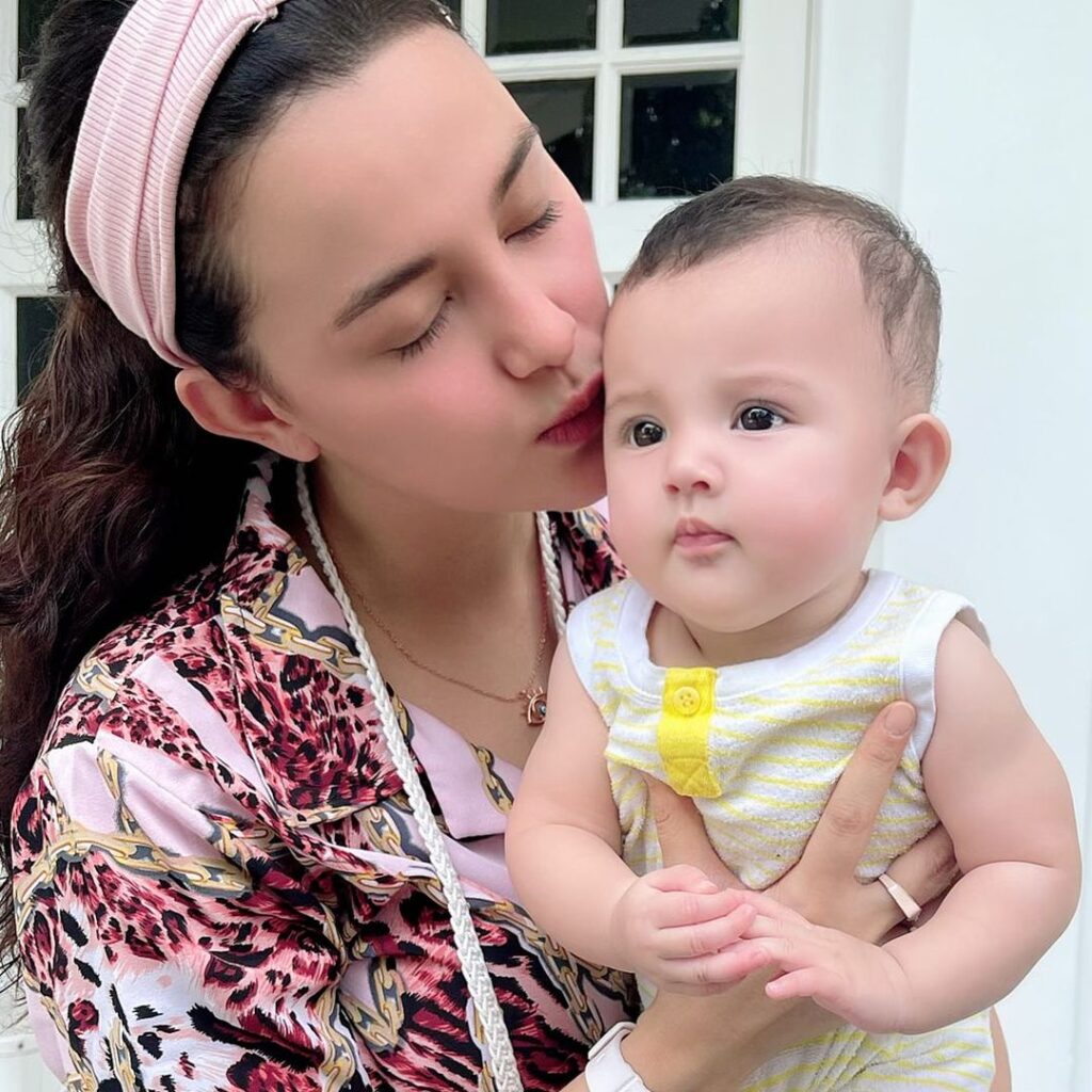 Kini Berusia 11 Tahun, Kecantikan RAJA NAZIRA SAFYA Curi Tumpuan Ketika ...