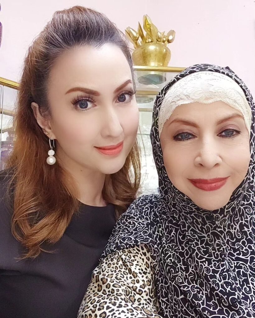 Gorgeous! Umur 55 Tetap Jelita, Datin Seri Maria Farida Warisi Gen ...