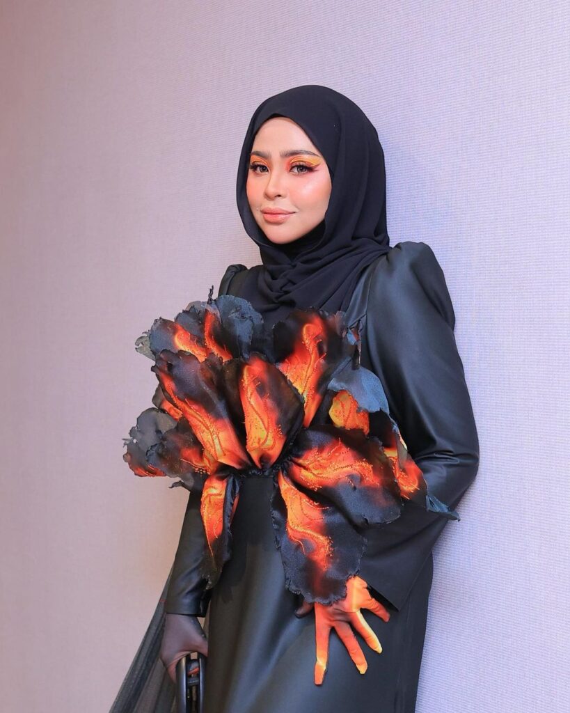 Bergelar Jutawan Kosmetik, Kini Wan Nur Syuhada Bisnes Kek Lapis ...