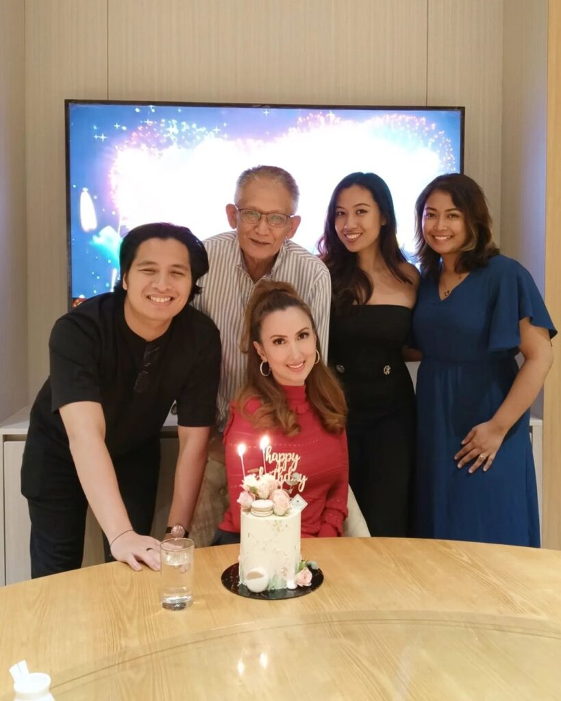 Gorgeous! Umur 55 Tetap Jelita, Datin Seri Maria Farida Warisi Gen ...