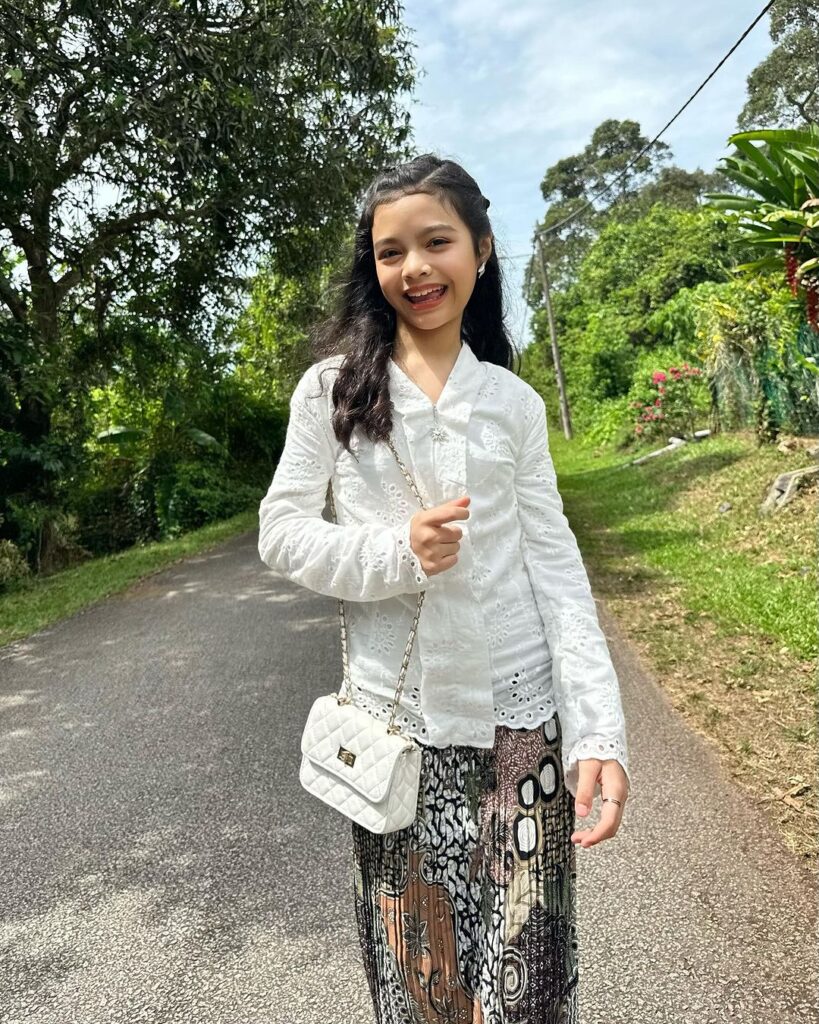Petah Usia 12 Tahun & Ada Jenama Sendiri, Bakat Anak Puteri Lily & Aziz ...