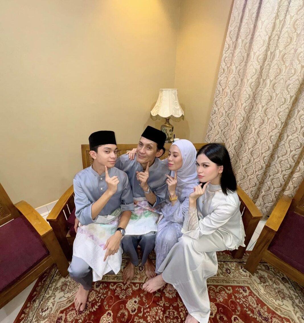 Meniti Usia 19 & Satu-Satunya Puteri Kesayangan, Cantik Anak Gadis ...