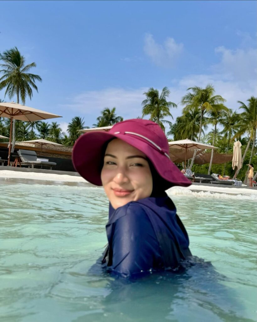 Percutian Mewah Hanis Zalikha Raih Tumpuan, Villa Eksklusif Maldives ...