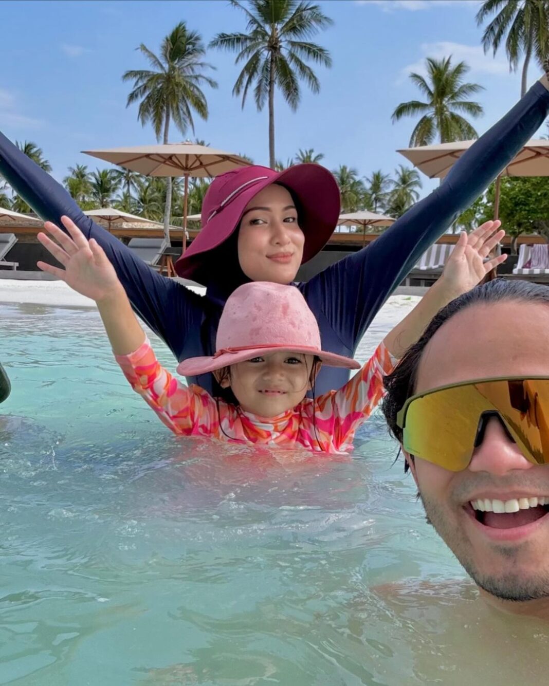 Percutian Mewah Hanis Zalikha Raih Tumpuan, Villa Eksklusif Maldives ...