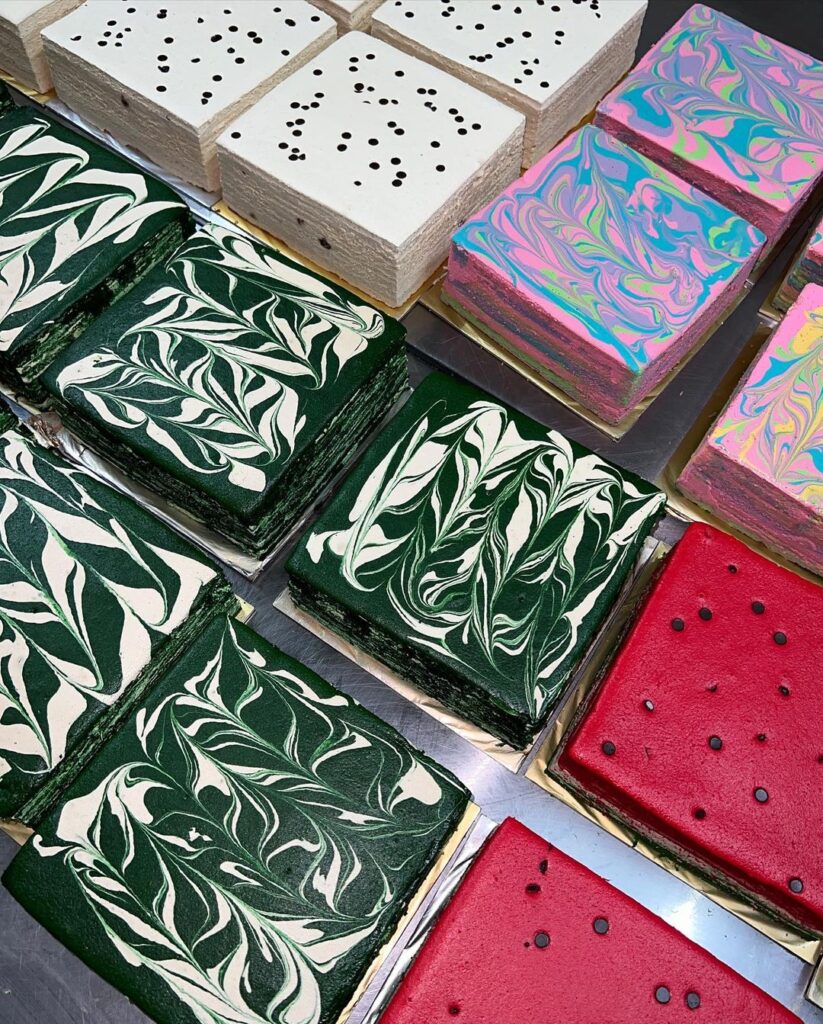 Bergelar Jutawan Kosmetik, Kini Wan Nur Syuhada Bisnes Kek Lapis ...