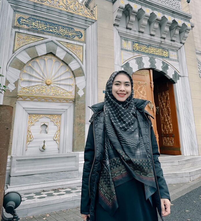 WAN SHARMILA Tak Punya Ramai Kawan, Bersyukur Allah Hadirkan 'Insan ...