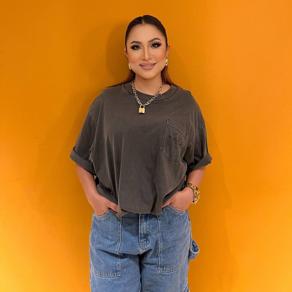 7 Tahun Bergelar Isteri & Pemuzik Hebat, Genervie Kam Bahagia Di Sisi ...