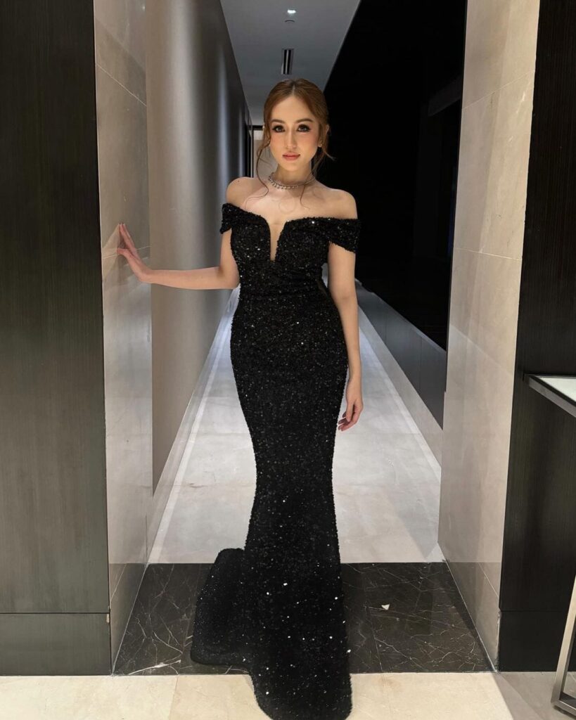 SOPHIA AL BARAKBAH Inspirasi Wanita Cantik Dan Bijak! Rupanya Graduan ...