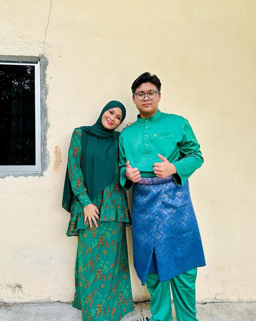 Ibu Anggun Usia 56 & Penjawat Awam Berdedikasi, Dato' Sri Suriani Ahmad ...