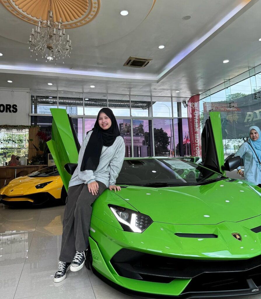 "Ain, Saya Belikan Merc", Bonda Rozita Belikan Mercedes Untuk Anak ...