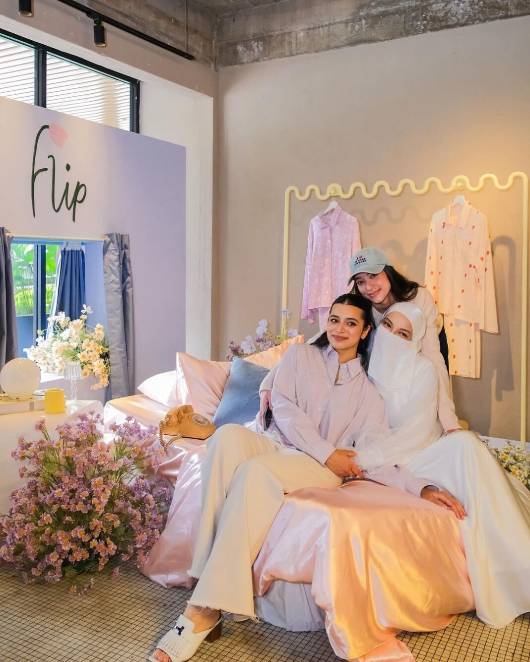 Athisha Khan Ikut Jejak Langkah Neelofa, Kini Lancar Jenama Lifestyle Flip!
