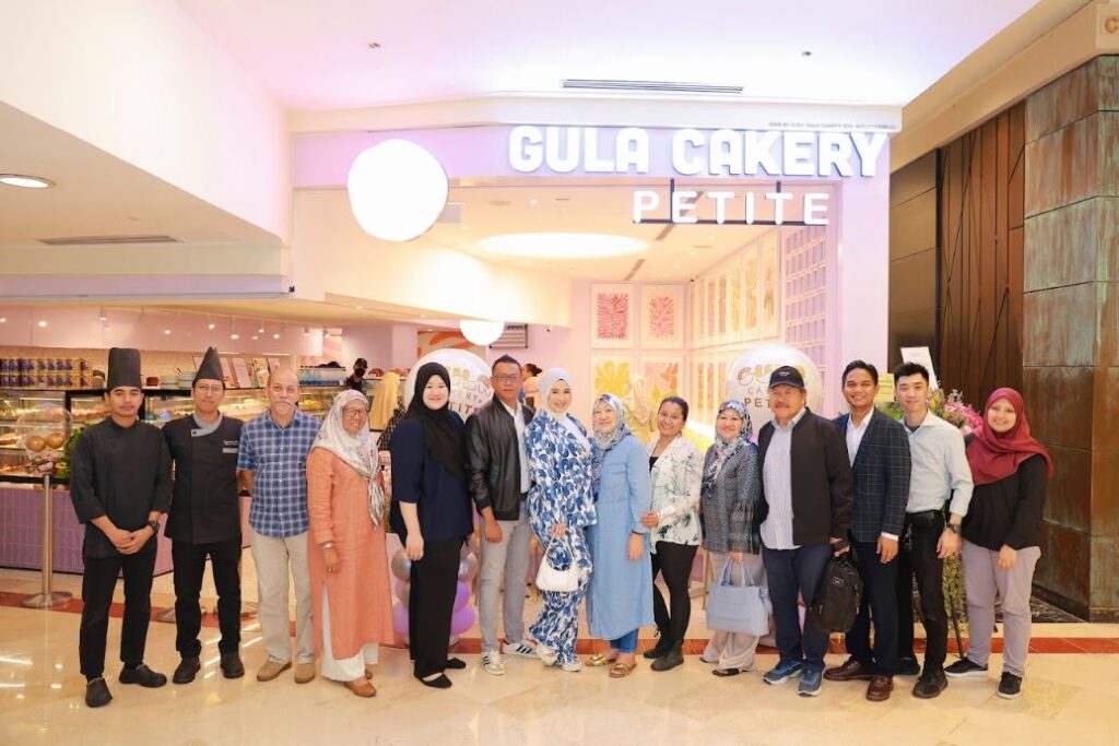 Gula Cakery Buka Outlet Kesepuluh Di KLCC, Tawar Lebih 60 Jenis Kek ...