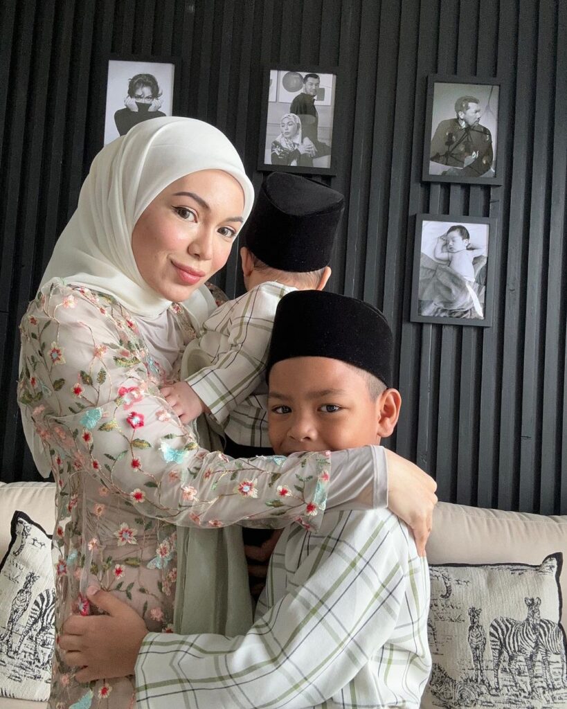 Rezeki Mencurah, Sejak Bergelar Isteri Ungku Ismail! NAD ZAINAL Bahagia ...