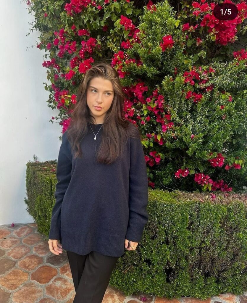 Cantik & Berpengaruh, Kenali Anak Bongsu Bill Gates, PHOEBE GATES Yang ...