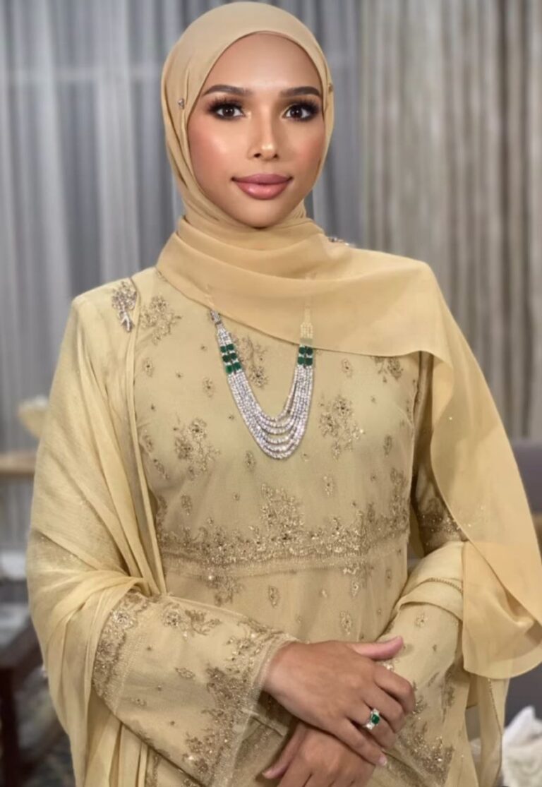 Suri Hati Tengku Amir Naseer, Terpesona Wajah Klasik Cik Puan Puteri ...