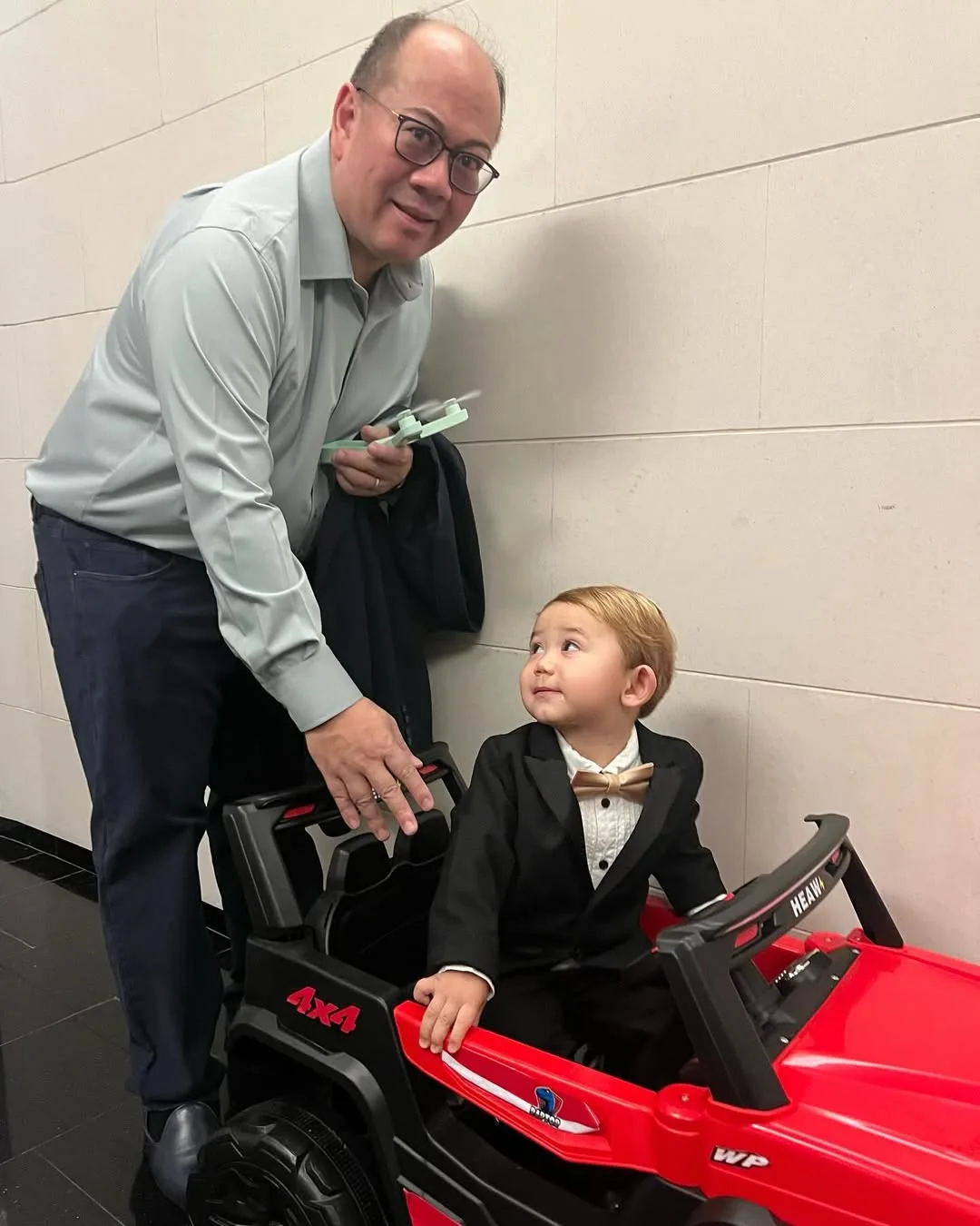 Telatah Comel Tengku Muhammad Johan Petra Usia 2 Tahun, Anak Penyeri ...