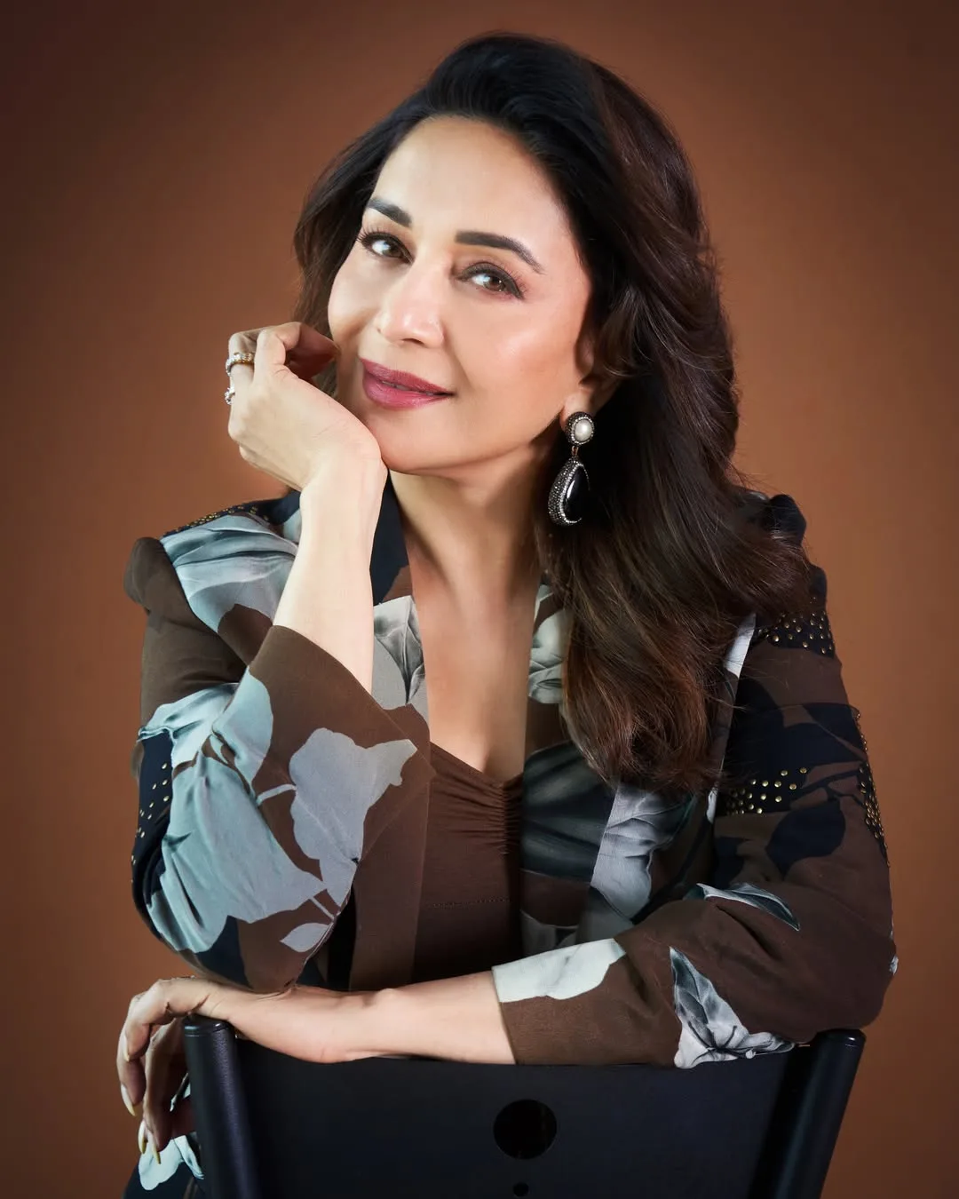 Madhuri Dixit Dedah Rahsia Kulit Mulus Usia 59, Penting Pakai 'Rose ...